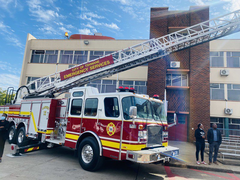 Opvolg: Pretoria brandweerman beseer tydens hulpverlening by Pehlindaba ...
